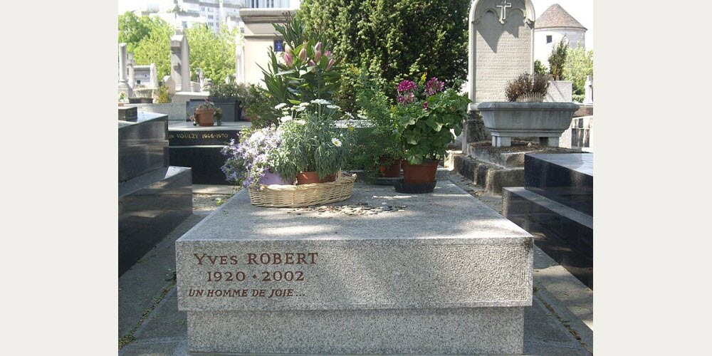 La mort du réalisateur, scénariste, acteur et producteur français Yves ...