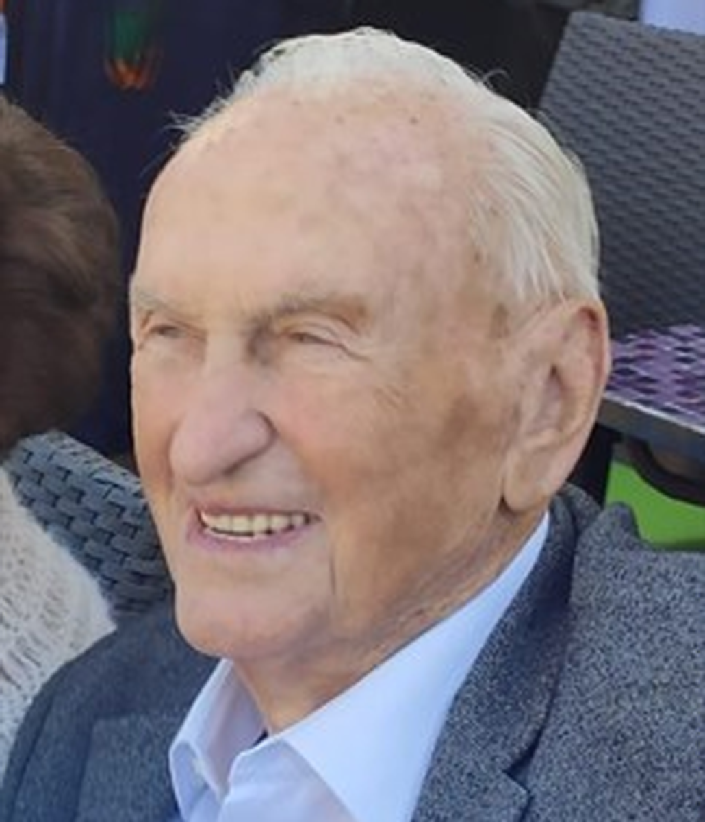 Avis de décès de Monsieur Julien STOCLET paru le 13/04/2023 dans La ...