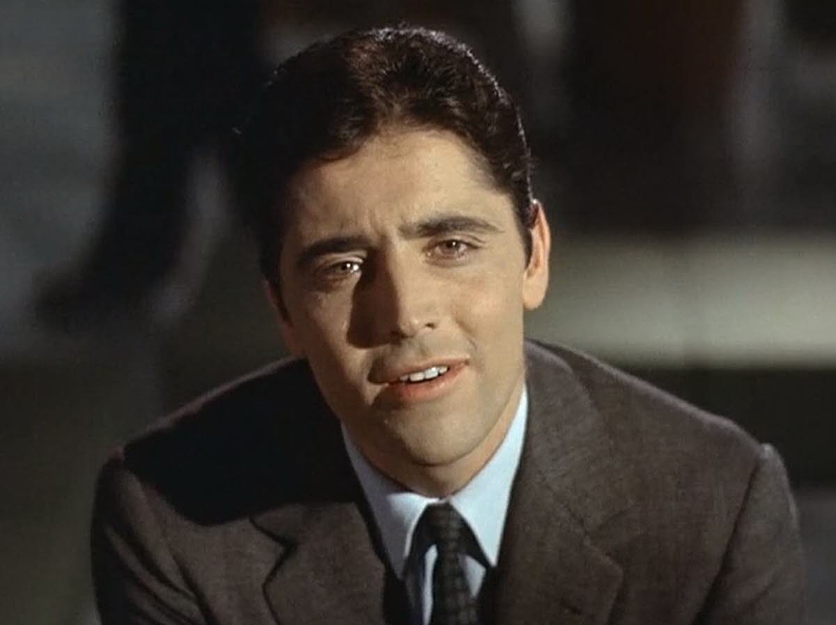 Le chanteur Sacha Distel est décédé le 22 juillet 2004 à l'âge de 71 ans