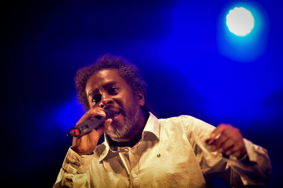 Le chanteur Tonton David