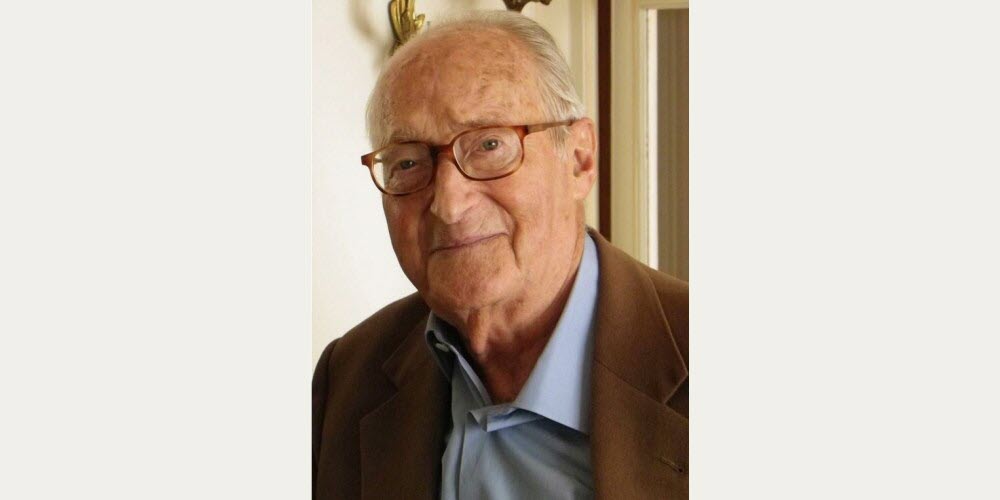 Le journaliste et historien Alain Decaux