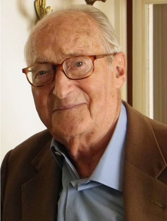 Le journaliste et historien Alain Decaux