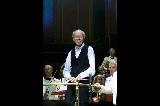 Le compositeur John Barry est mort