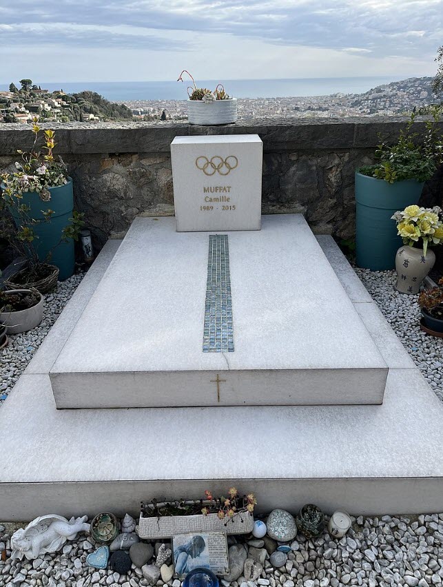 Le 9 mars 2015 la nageuse Camille Muffat est décédée